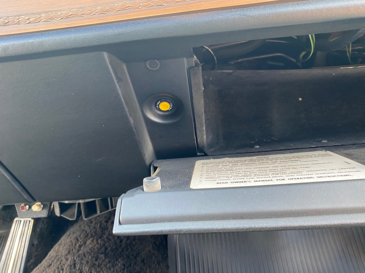 キャデラック フリートウッド ブロアム ヤナセディーラー車 の中古車詳細 (85,000km, ブラック, 大阪府, 506万円) | 中古車情報・中古車検索なら【車選びドットコム】