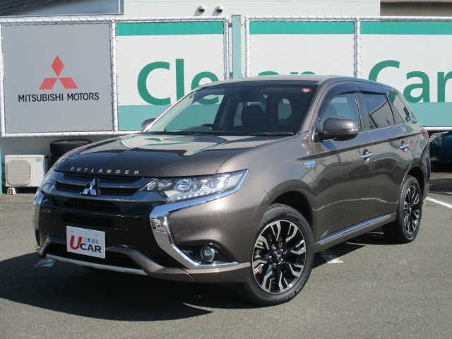 中古車 三菱 アウトランダーPHEV 2.0 G ナビパッケージ 4WD の中古車詳細 (45,000km, ブラウン, 三重県, 179.3万円) | 中古車情報・中古車検索なら【車選び ...